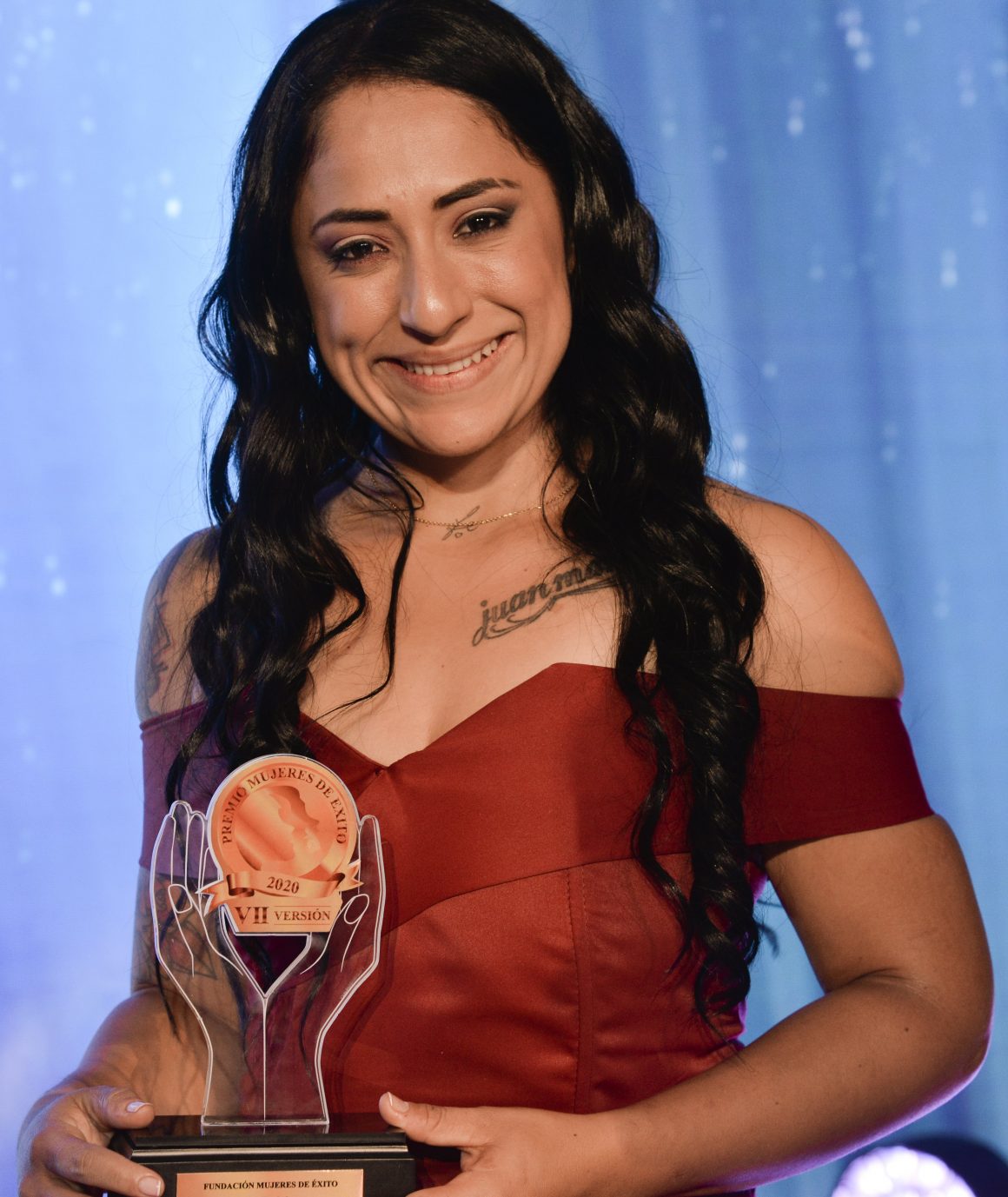 Mujeres Premiando Mujeres - Fundación Mujeres de Exito